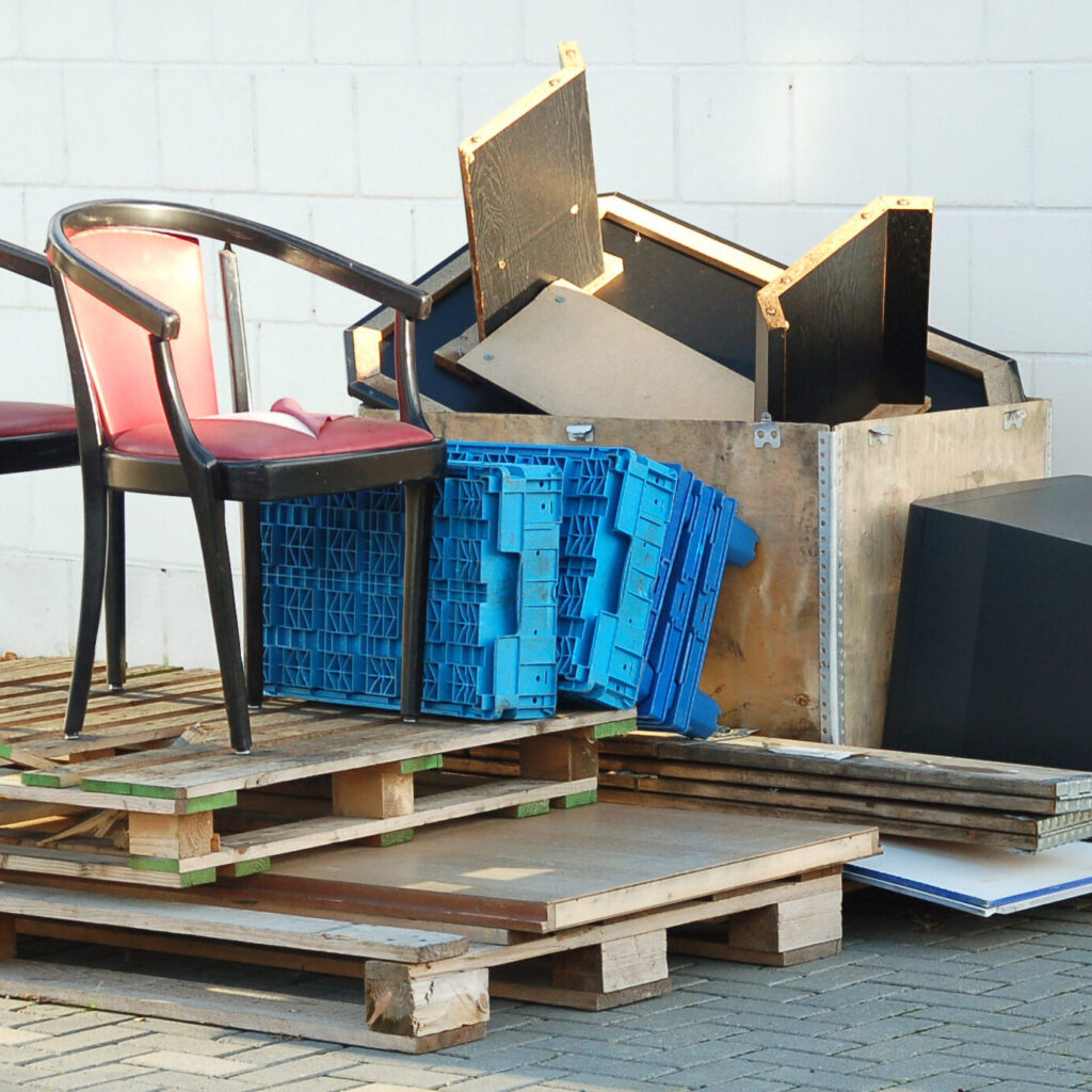 Sperrgut (CHF 75.00/m3) – Bertschi Mulden + Container Transporte AG